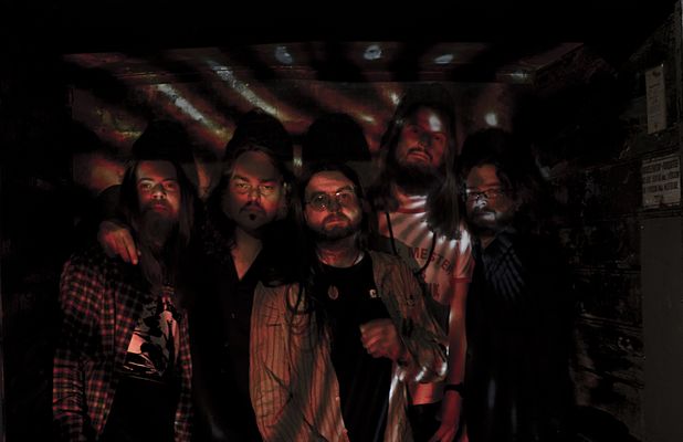 Spids Nøgenhat annoncerer nyt album - Undertoner